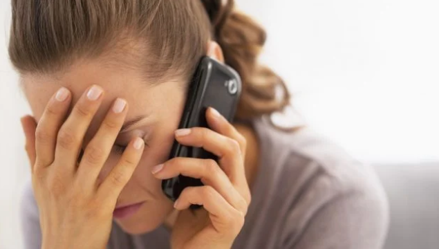 Tu respuesta al contestar el teléfono puede salirte cara: así funciona ...